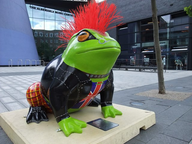 The Toads of Hull | The Passing Place